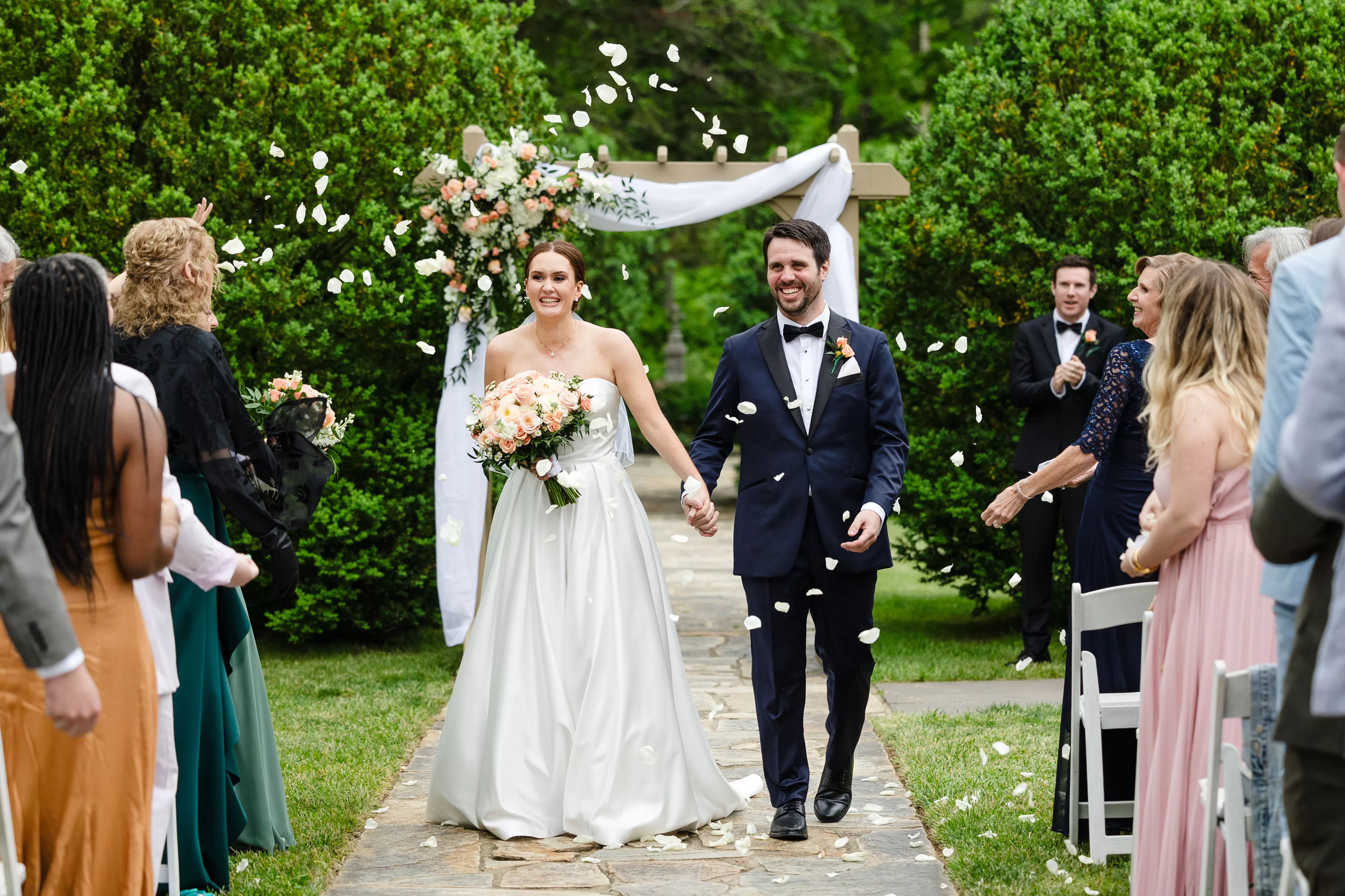 Megan Rei Photography - Aisle Society